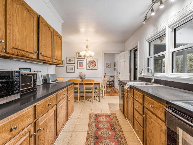 810 Tunlaw Pl, Charlottesville, VA 22903 | MLS #672713