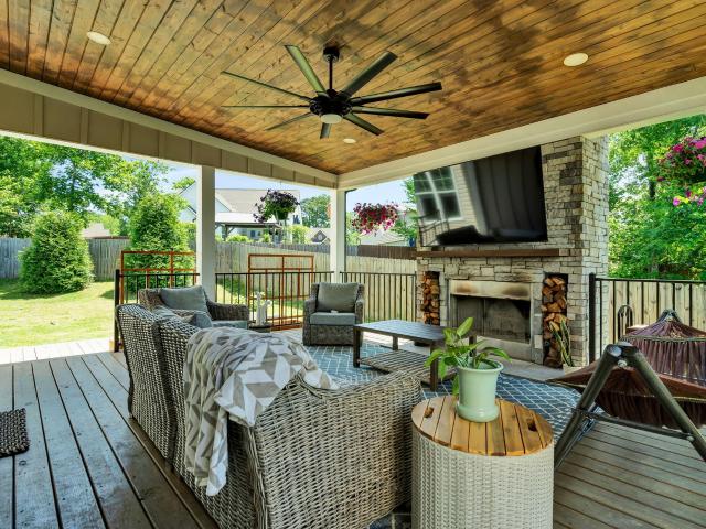 8114 Ashby Gap Way