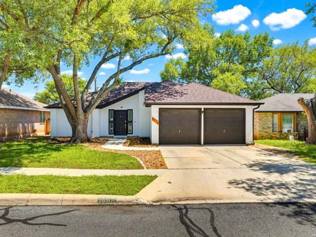 8114 Forest Bow, Live Oak, TX 78233