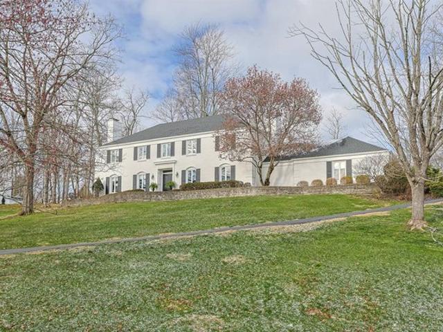 8115 N Clippinger Dr, Indian Hill, OH 45243