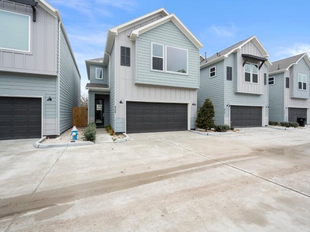 8115 Esther Acres