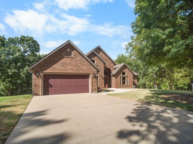 8115 Fairway Drive