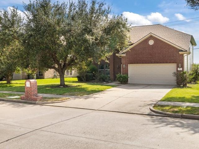 8115 Ginger Park Dr, Baytown, TX 77521