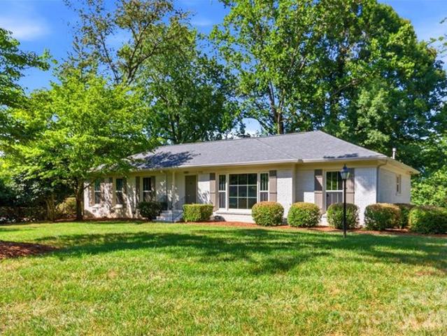 8115 Knollbrook Dr, Charlotte, NC 28270