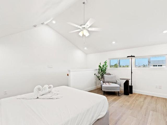 8115 Thomas Drive 2 Bedroom Apartment for Rent at 8115 Thomas Dr #1355038P, Lower Grand Lagoon, FL 32408 Bel Air