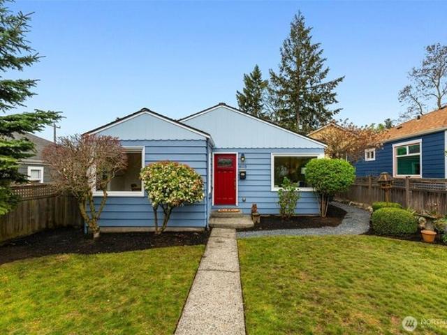 8115 34th Ave SW, Seattle, WA 98126
