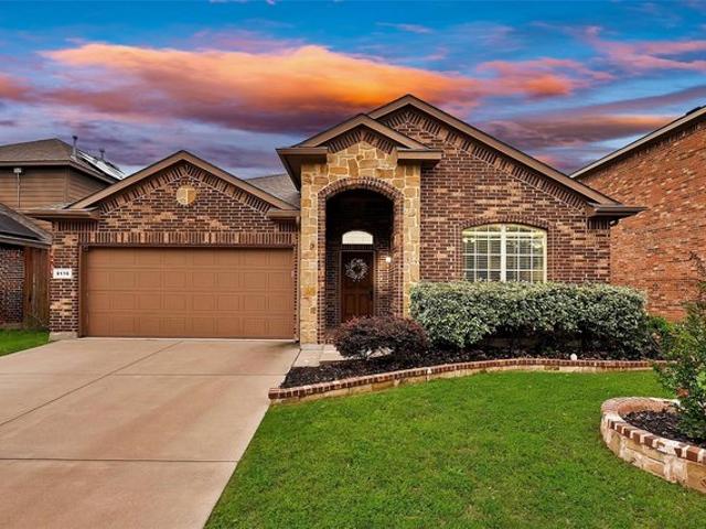 8116 Misty Water Dr, Fort Worth, TX 76131
