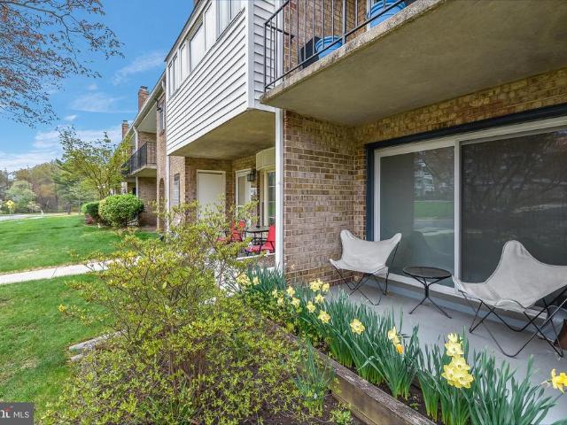 8116 Lakecrest Drive