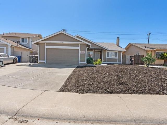 8116 Steinbeck Way, Sacramento, CA 95828