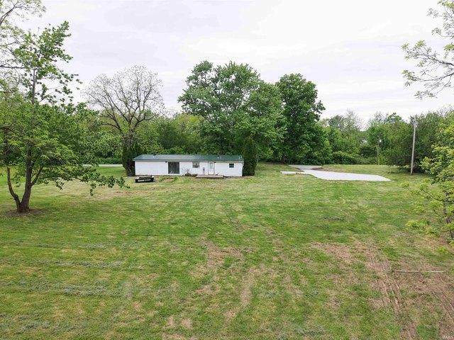 8117 S 500 Rd E, Jonesboro, IN 46938