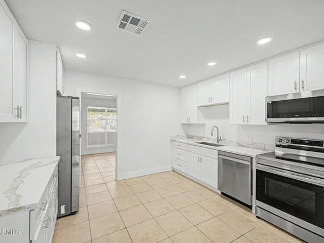 8118 N 29th Ave, Phoenix, AZ 85051
