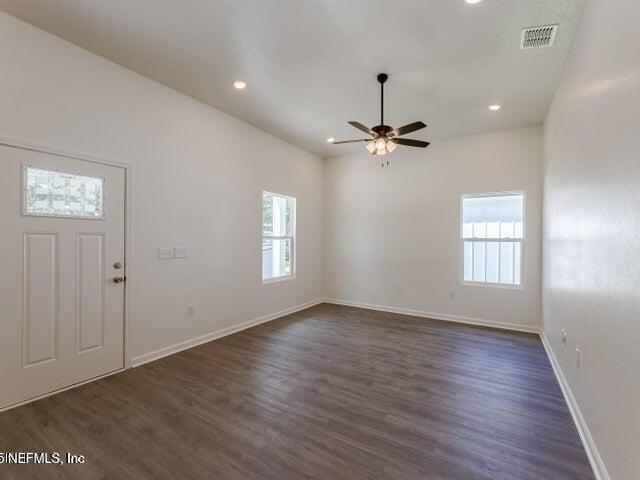 8119 Siskin Ave, Jacksonville, FL 32219 | MLS #2116 | Compass