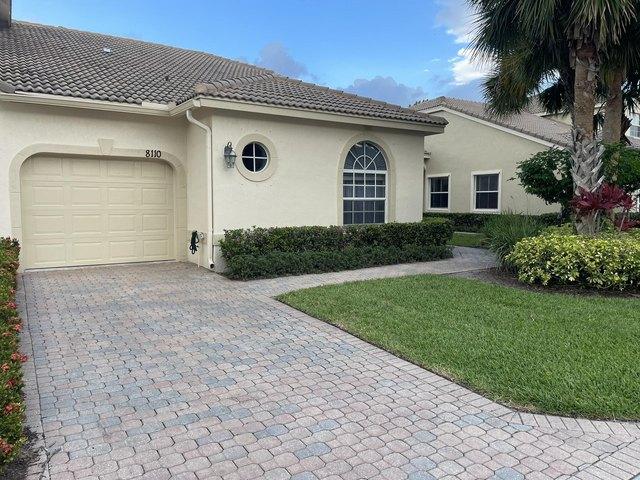 8110 Carnoustie Pl, Port Saint Lucie, FL 34986