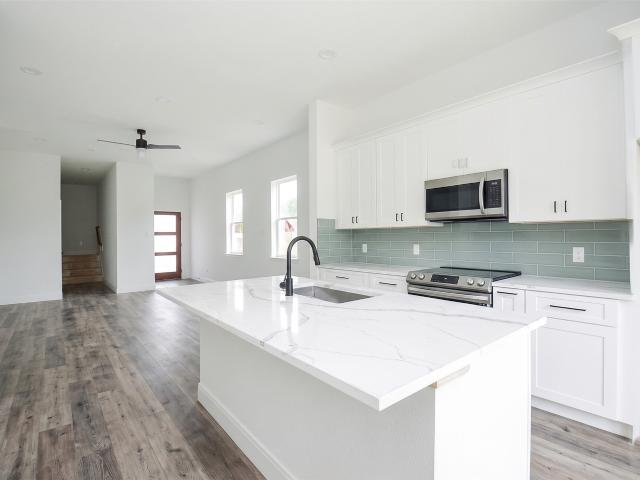 8110 Carver Road