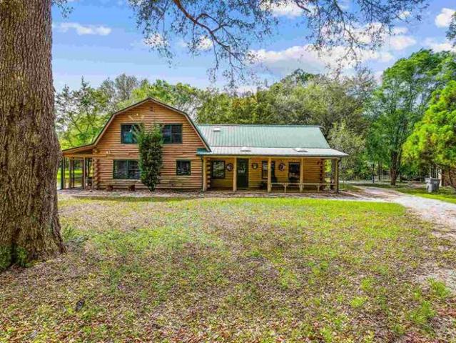 8110 Hutchins Rd, Milton, FL 32570