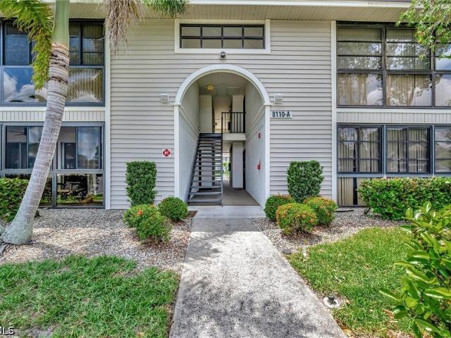 8110 S Woods Cir, Unit 4, Fort Myers, FL 33919 | MLS #2026018