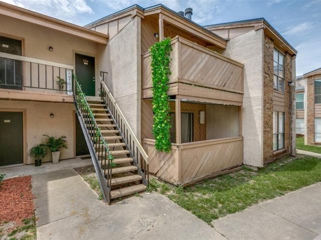 8110 Skillman St, Dallas, TX 75231