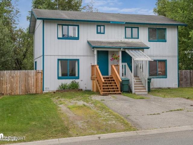 8111 Nadine St, Anchorage, AK 99507