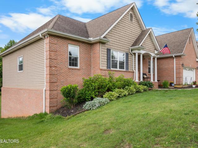 8111 Campbells Point Rd