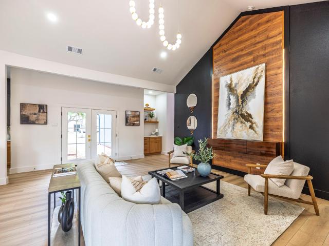 8111 Elkhorn Mountain Trl