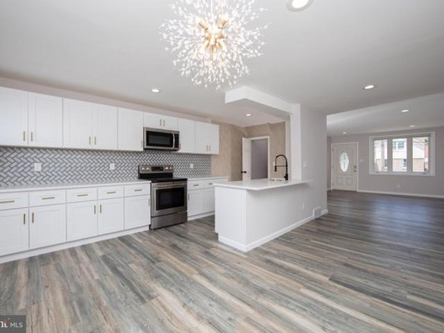 8111 Rowland Ave, Philadelphia, PA 19136