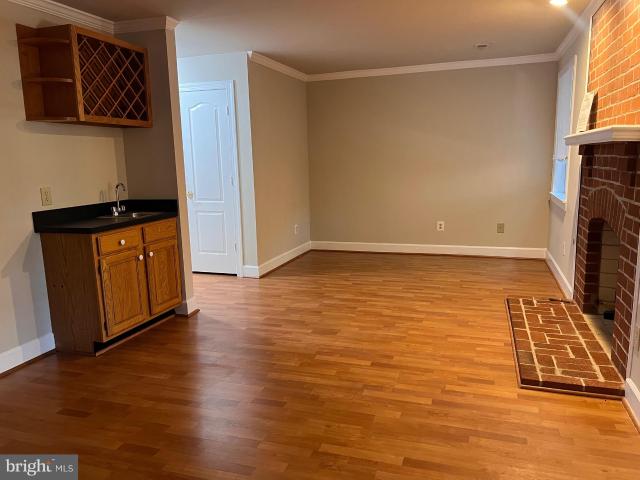 8112 Madrillon Ct, Vienna, VA 22182 | MLS #VAFX2322