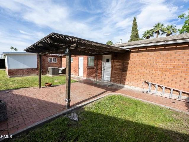 8112 N 7th St, Phoenix, AZ 85020
