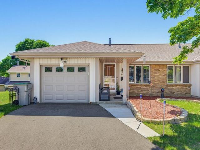 8112 N 97th Ct, Milwaukee, WI 53224