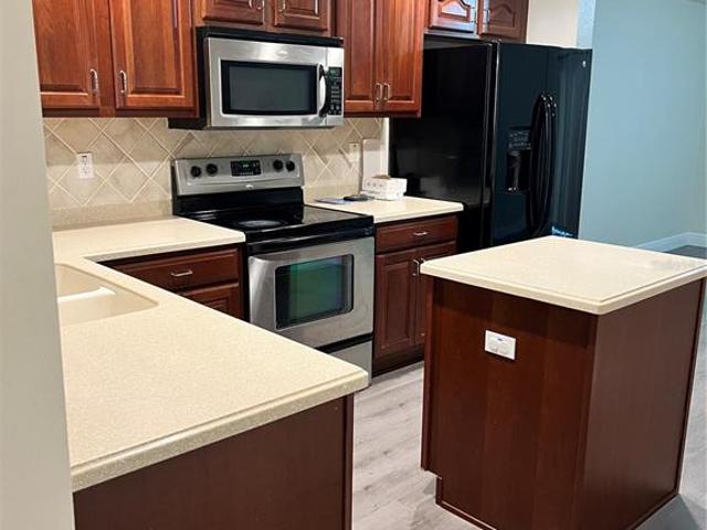8112 Silent Creek Dr, Tampa, FL 33615 | MLS #TB8485