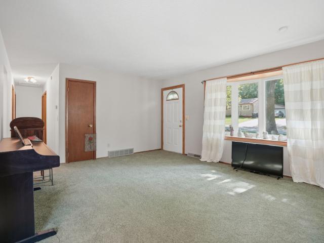8112 7th Street W