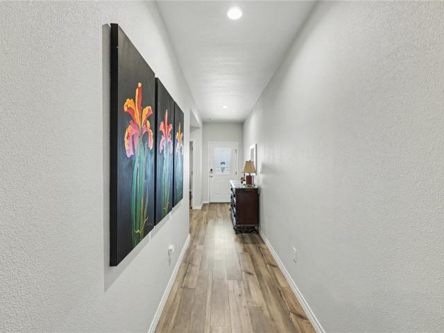 8113 Cattlemen Drive