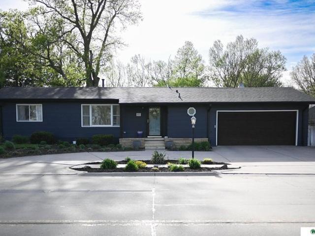 811 17th St, Henderson, NE 68371