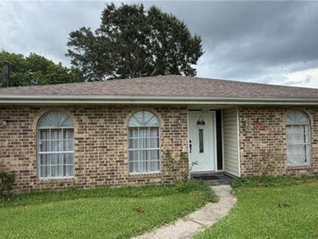 811 2nd Ave, Harvey, LA 70058