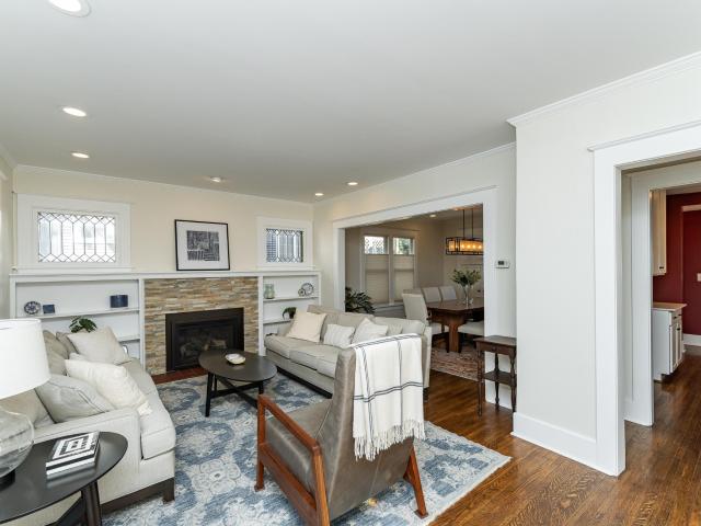 811 6th Street SW