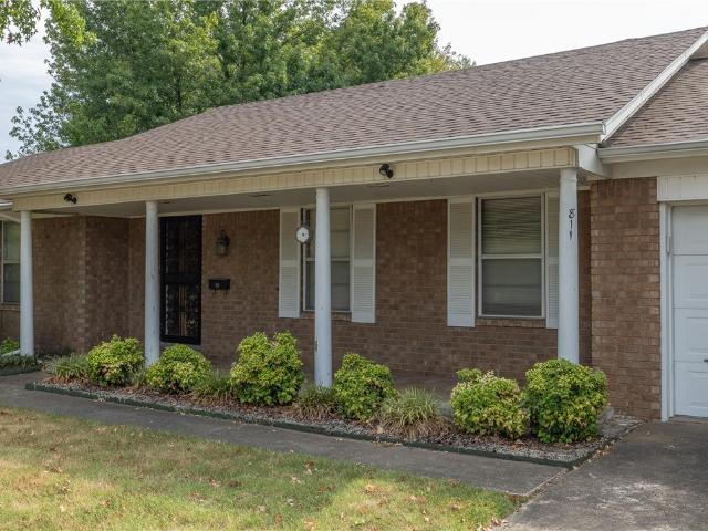 811 Crestwood Street