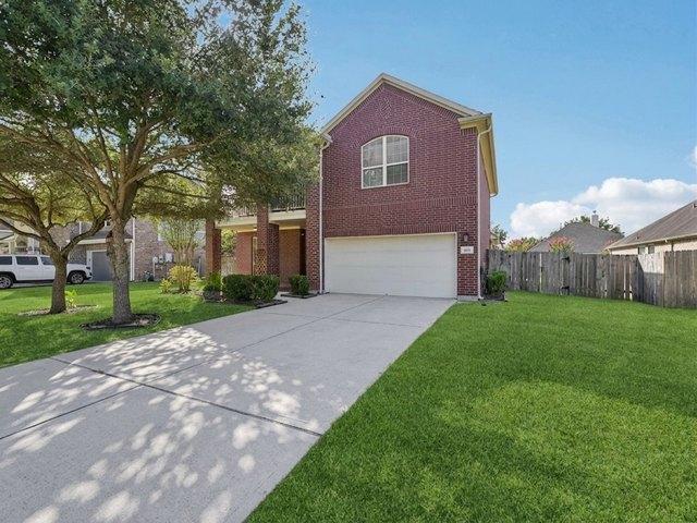 811 Arlington Pointe Dr, League City, TX 77573