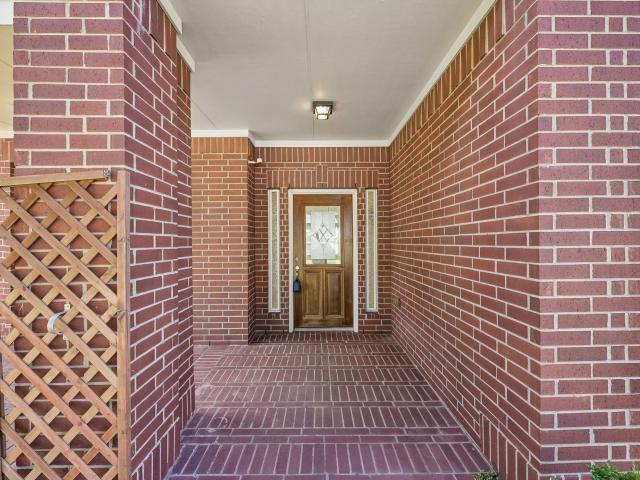 811 Arlington Pointe Drive