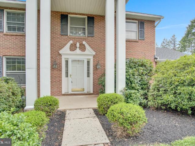 811 Greenbriar Road