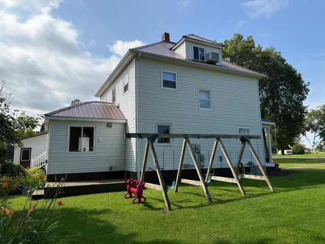 811 E Division Street