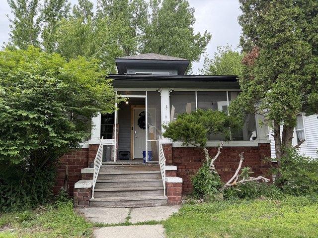 811 E Knox St, Galesburg, IL 61401