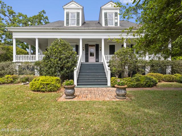 811 E Scenic Dr, Pass Christian, MS 39571 | MLS #4145 | Compass