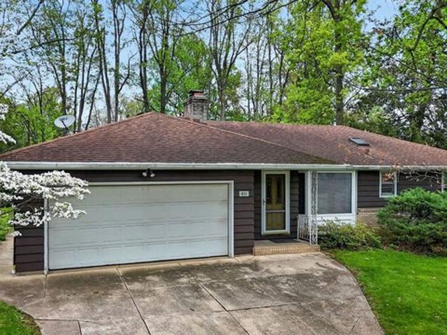 811 Havenwood Dr, New Franklin, OH 44319