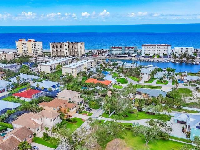 811 La Guna Dr, Venice, FL 34285 | MLS #O6318 | Compass