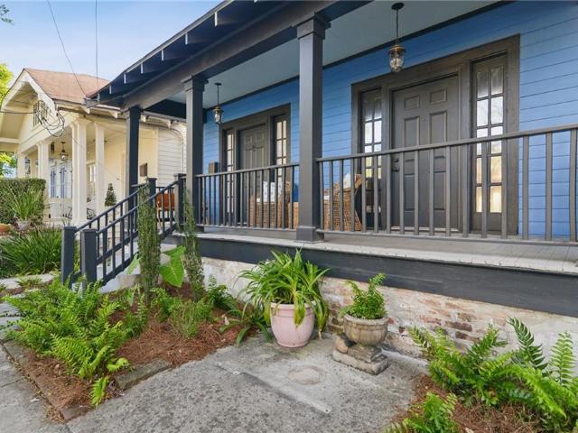 811 Leontine Street