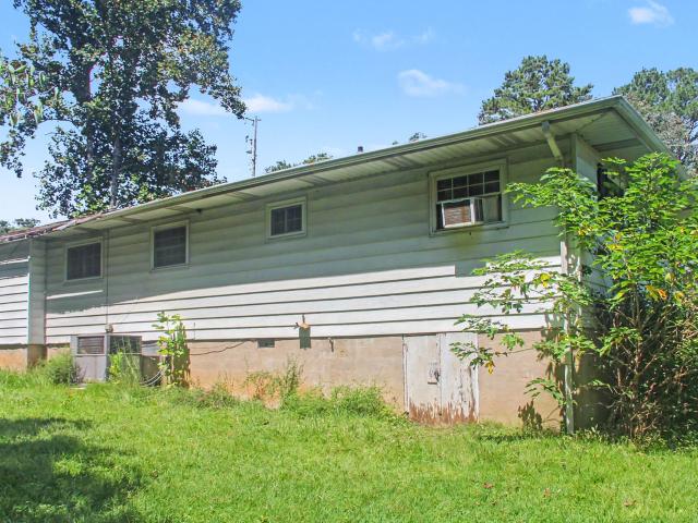811 Lynn Lane