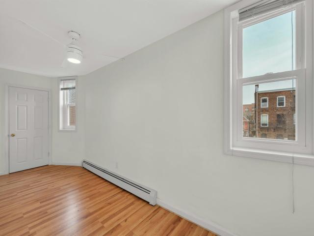 811 Montgomery St # 2L