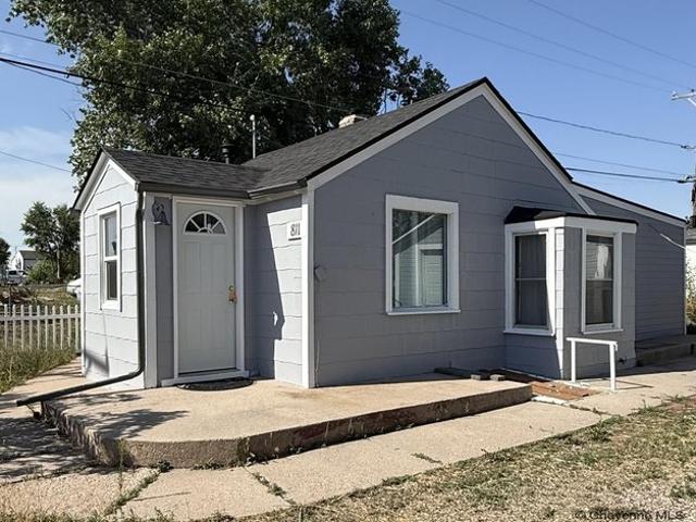 811 Morrie Ave, Cheyenne, WY 82007