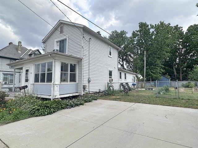 811 McKinley St, Janesville, WI 53548