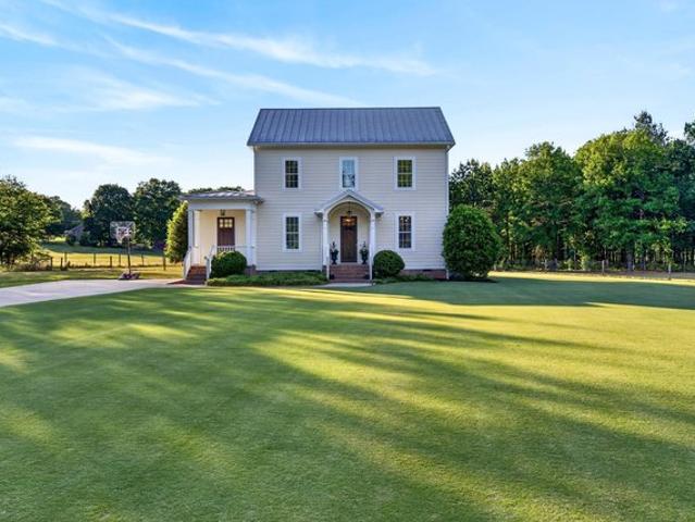 811 Mt Lebanon Church Rd, Greer, SC 29651
