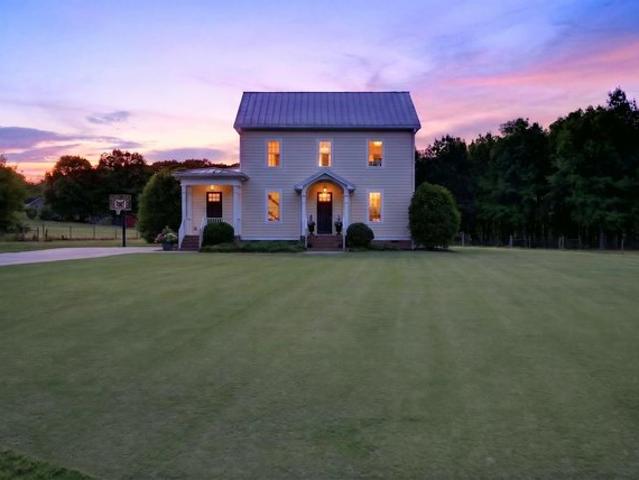 811 Mt Lebanon Church Rd, Greer, SC 29651